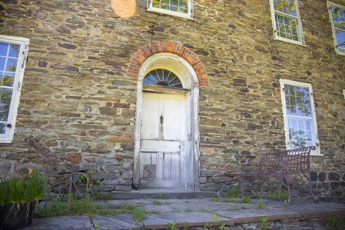 1822 Federal in Newfield, NY - Old House Dreams