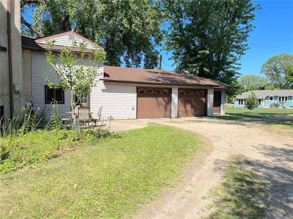 1917 Prairie in Emmons, MN - Old House Dreams