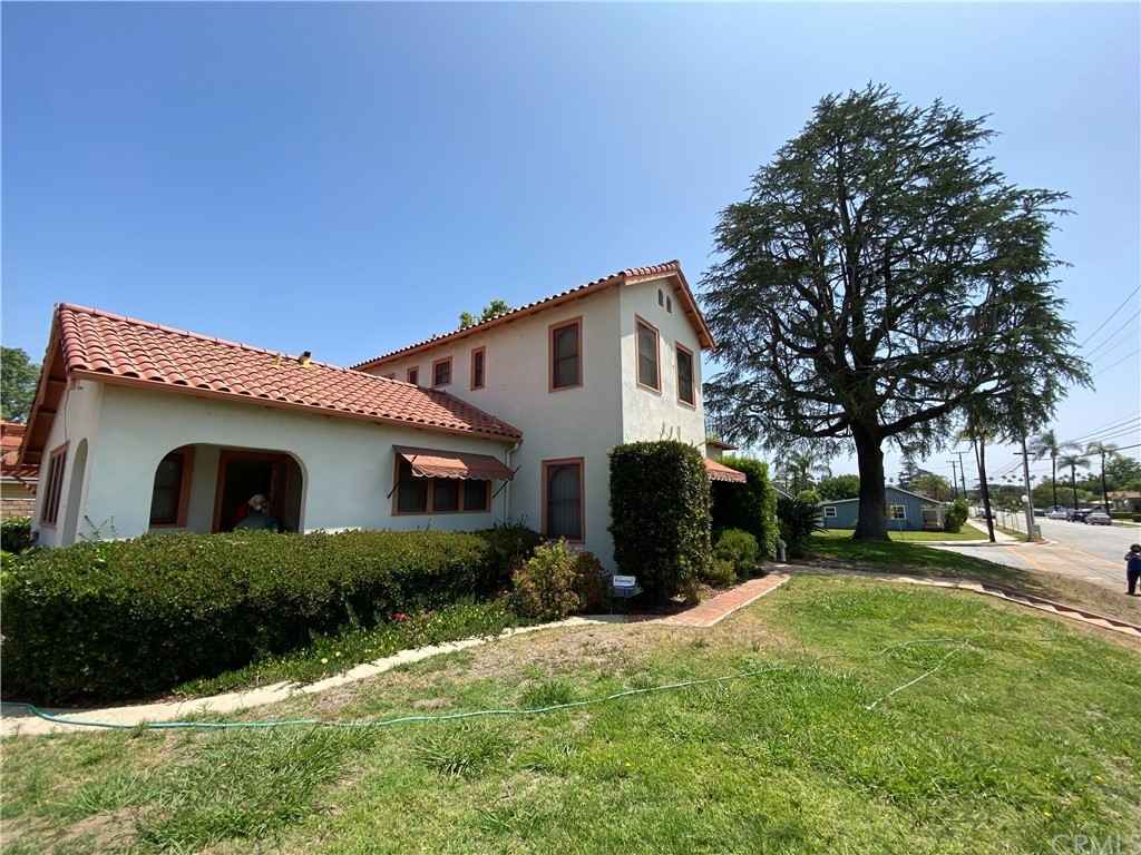 1928 Spanish Revival in Azusa, CA - Old House Dreams
