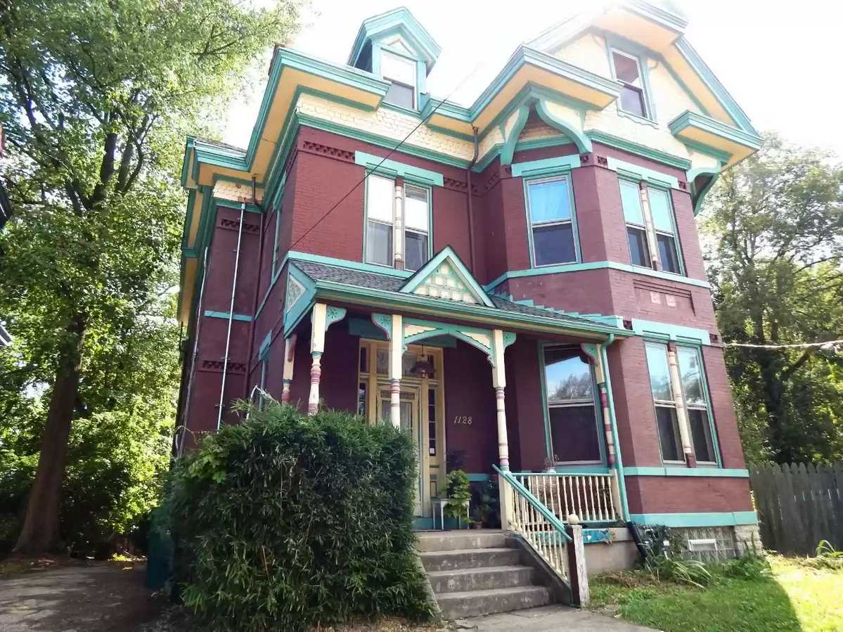 1890 Queen Anne in Cincinnati, OH - Old House Dreams
