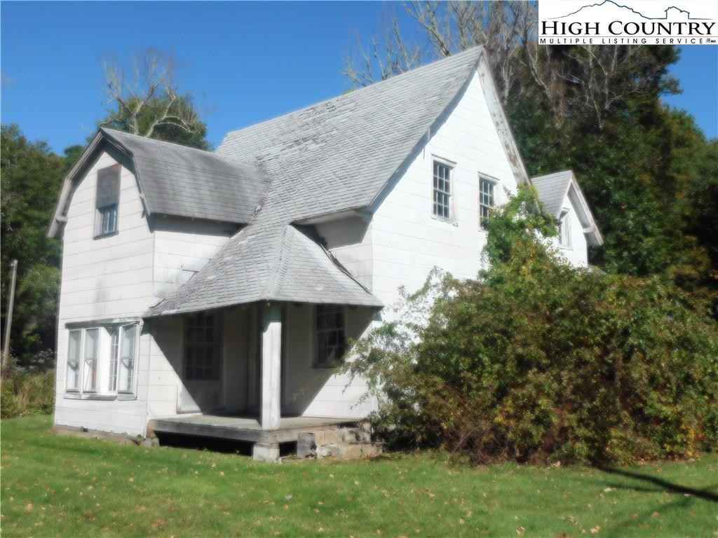 1884 in Linville, NC - Old House Dreams