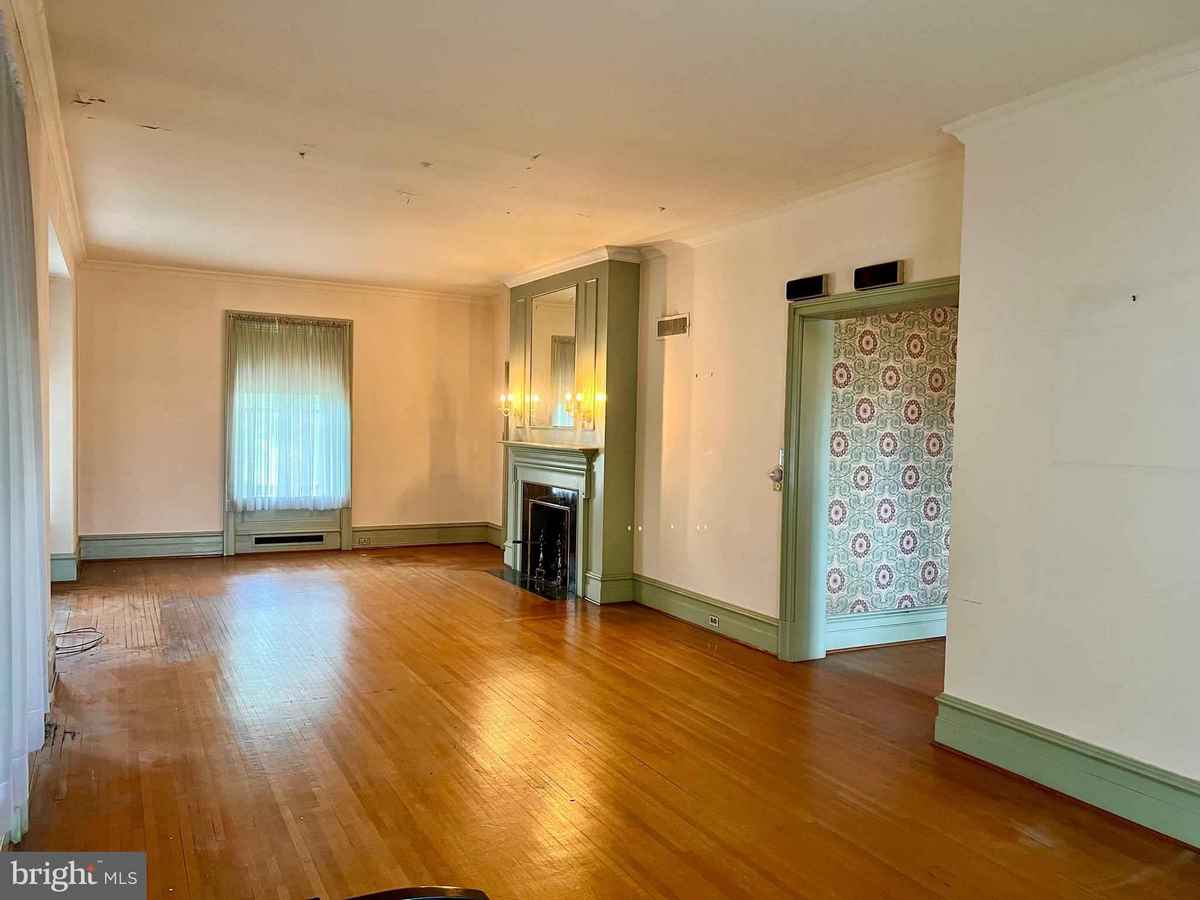 1905 Classical Revival in Reading, PA - Old House Dreams