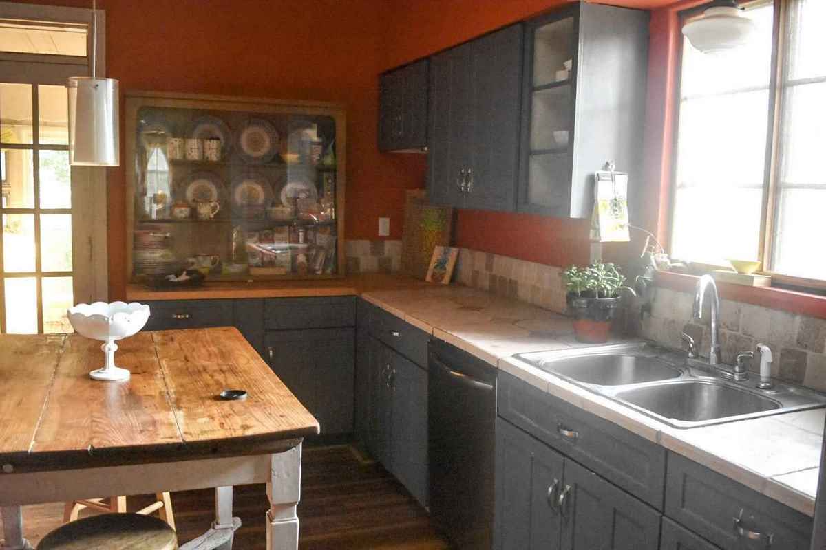 1867 Italianate in Buchanan, MI - Old House Dreams