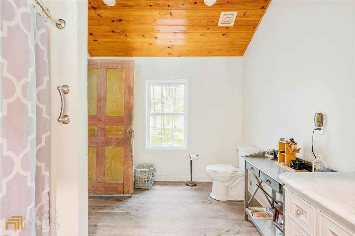 c. 1860 Greek Revival in Haddock, GA - Old House Dreams