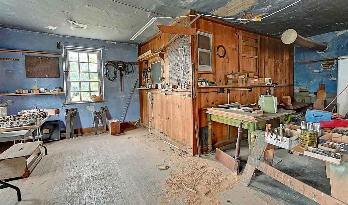 c. 1869 in Middle Amana, IA - Old House Dreams