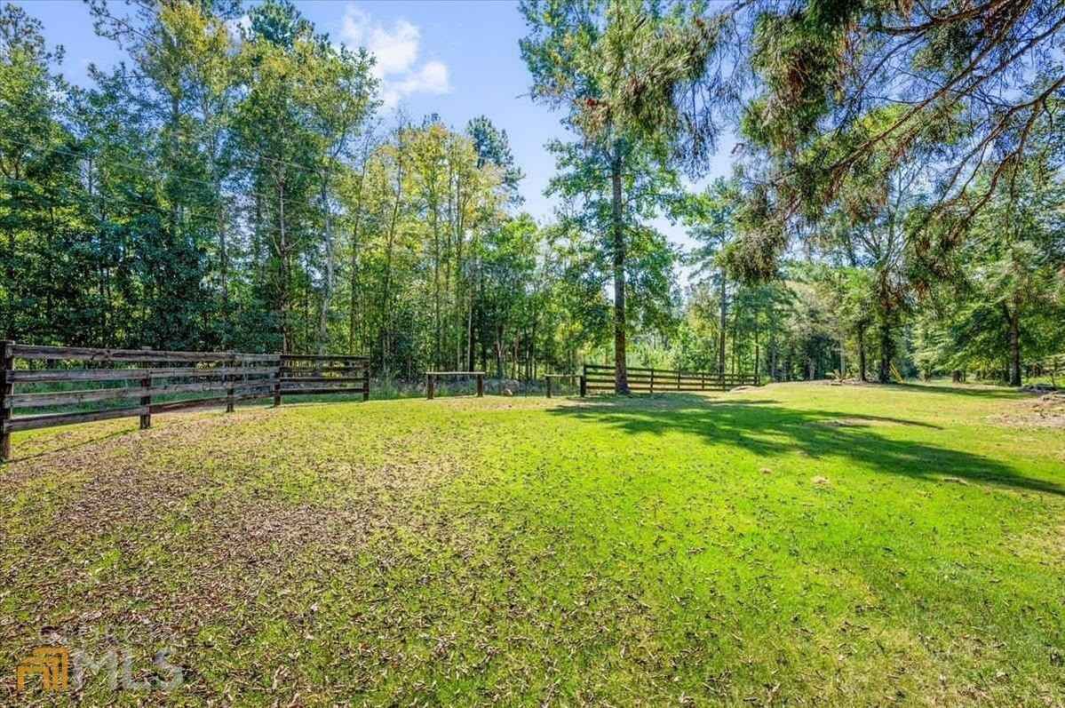 c. 1860 Greek Revival in Haddock, GA - Old House Dreams