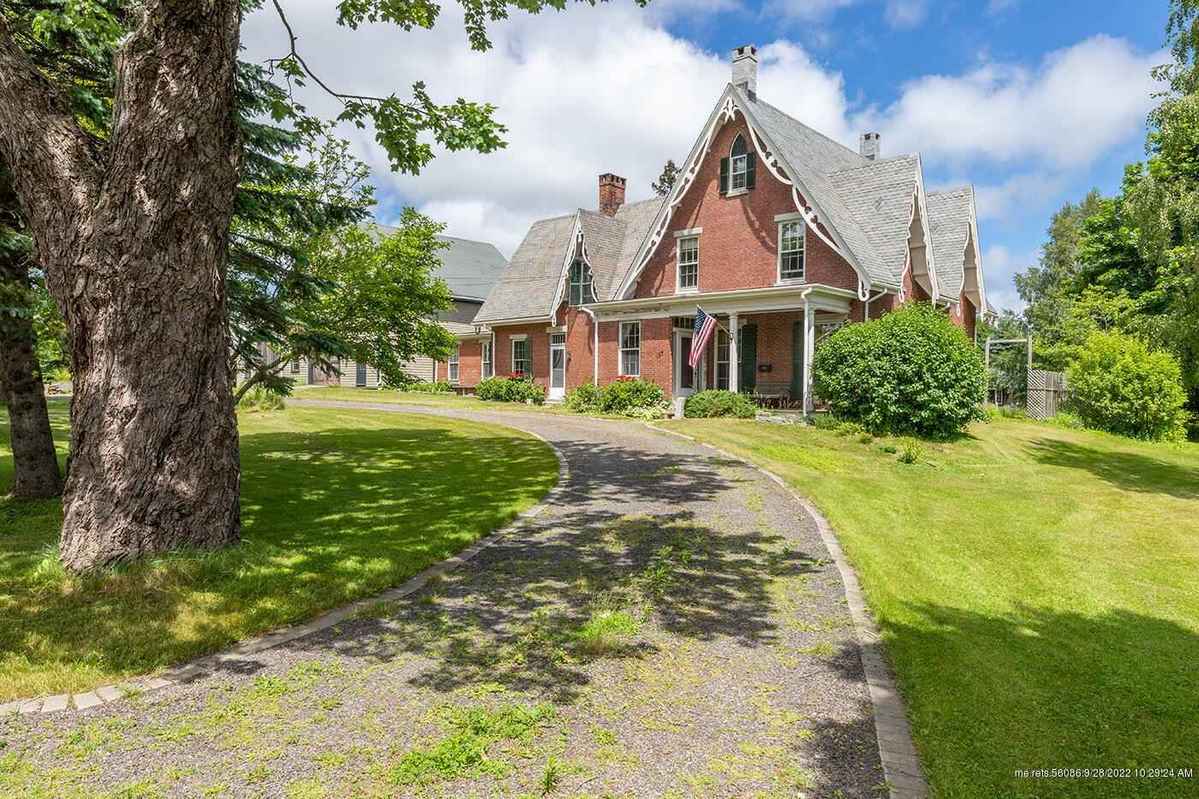 1853 Gothic Revival in Rockland, ME - Old House Dreams