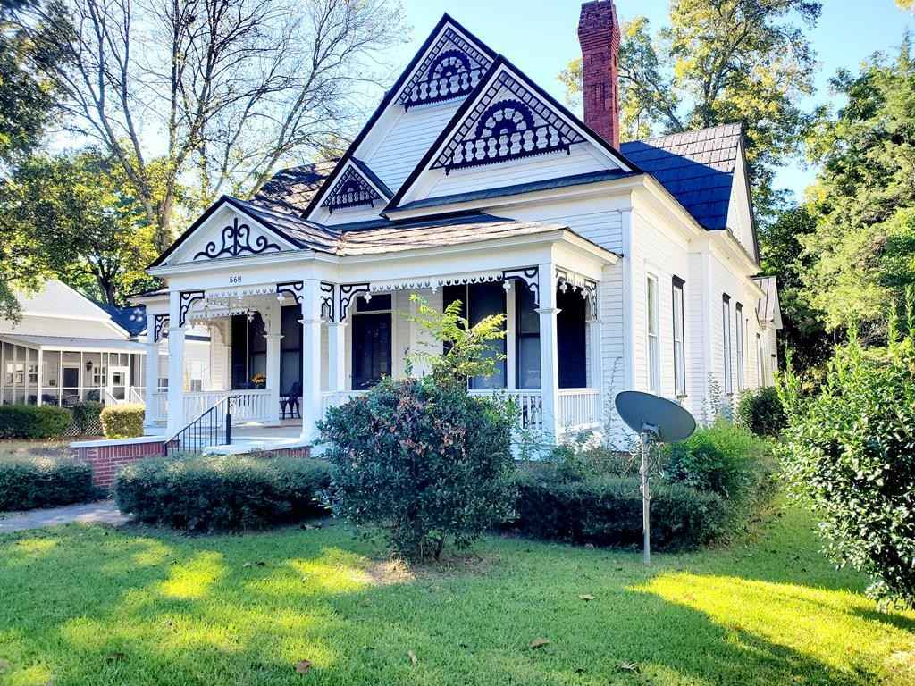 1896 Queen Anne in Cuthbert, GA - Old House Dreams
