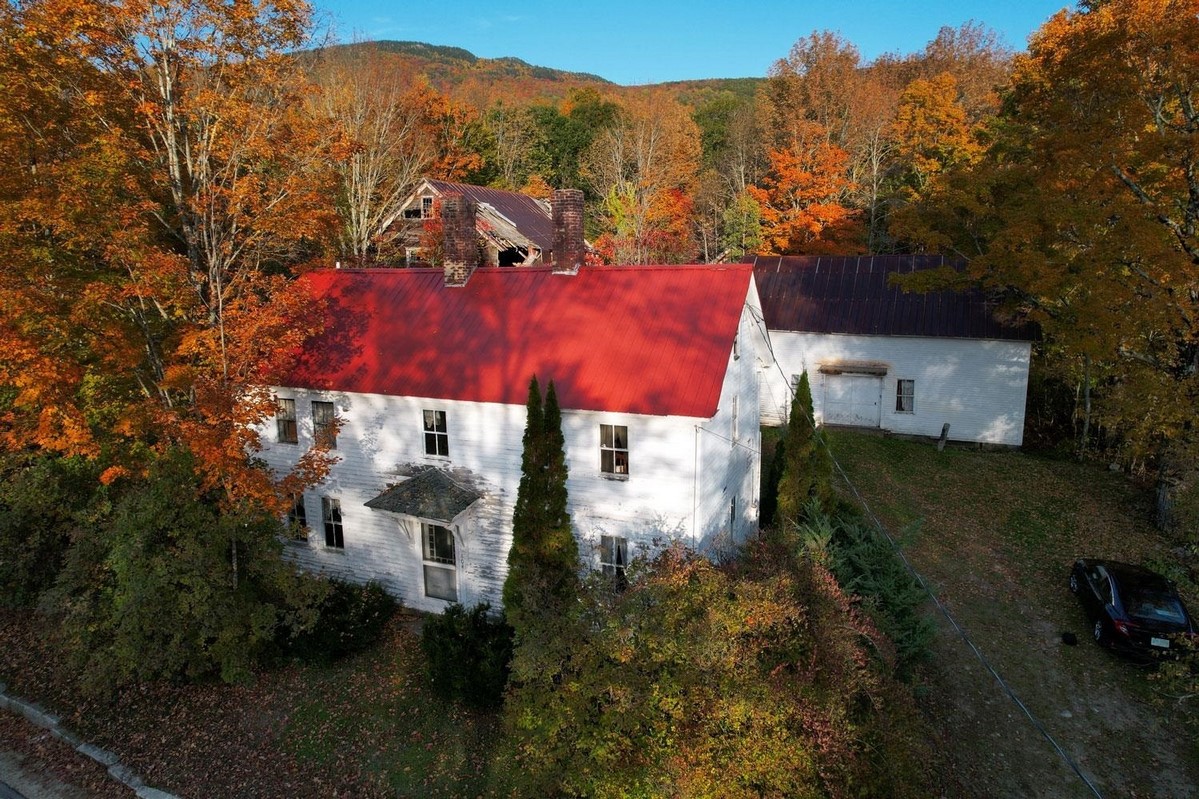 c. 1820 in Rumney, NH - Old House Dreams