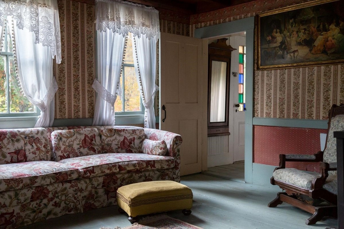 c. 1820 in Rumney, NH - Old House Dreams