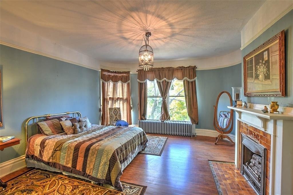 Queen Anne in Decatur, IL - Old House Dreams