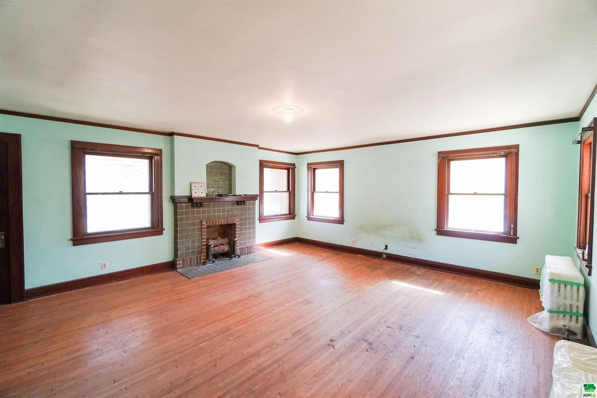 1927 Prairie in Sioux City, IA - Old House Dreams
