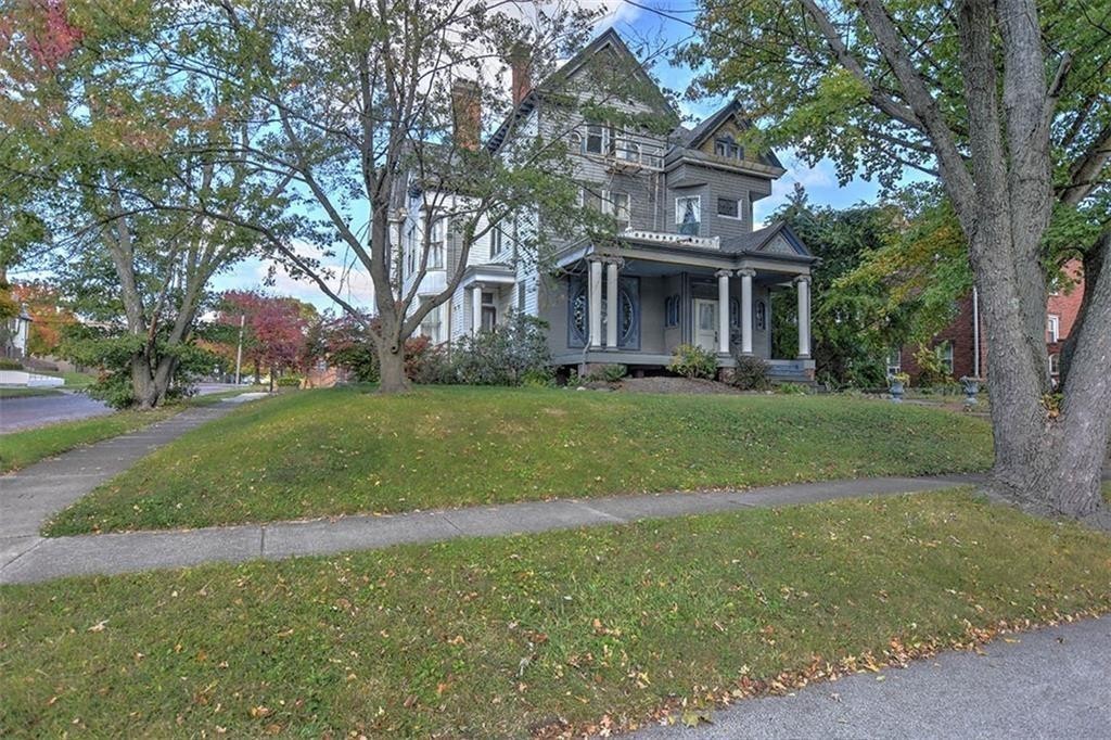 Queen Anne in Decatur, IL - Old House Dreams