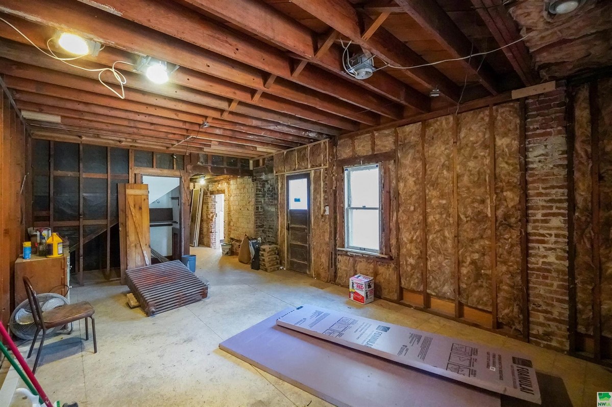 1927 Prairie in Sioux City, IA - Old House Dreams