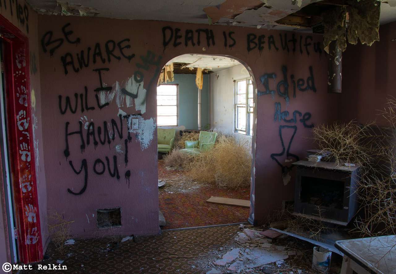 1926 Motel in Thompson, UT - Old House Dreams
