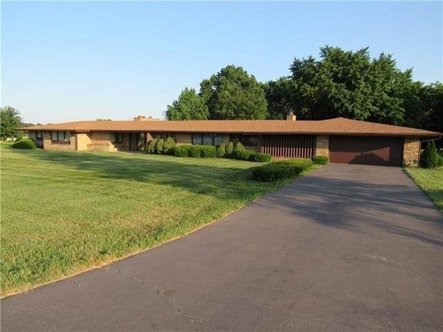 1958 Ranch in Harrisonville, MO - Old House Dreams