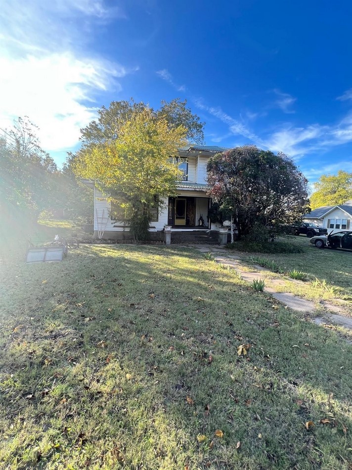 1925 in Howe, TX - Old House Dreams