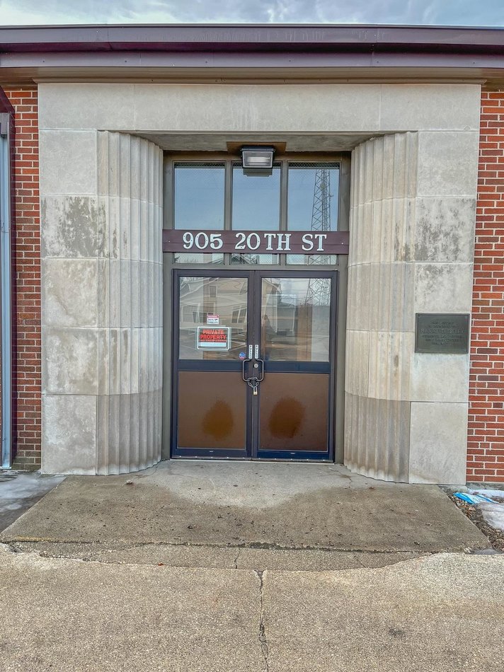 1950 School in Spirit Lake, IA - Old House Dreams