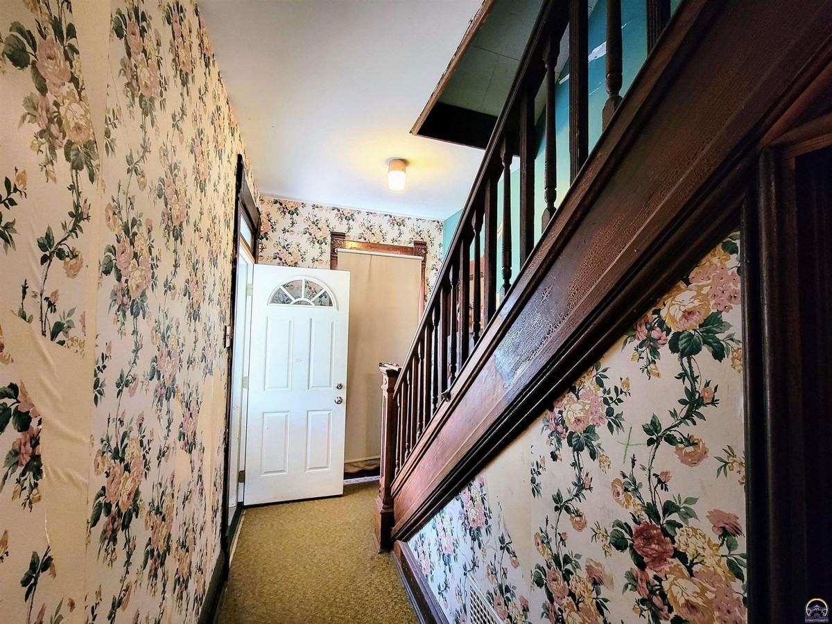 Bern, KS - Old House Dreams