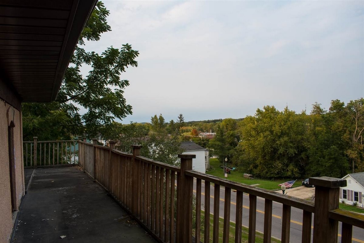 1865 in Elroy, WI - Old House Dreams