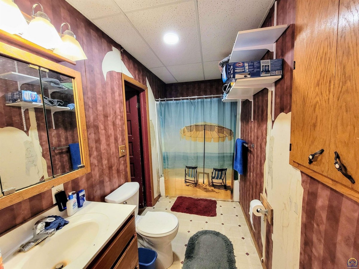 Bern, KS - Old House Dreams