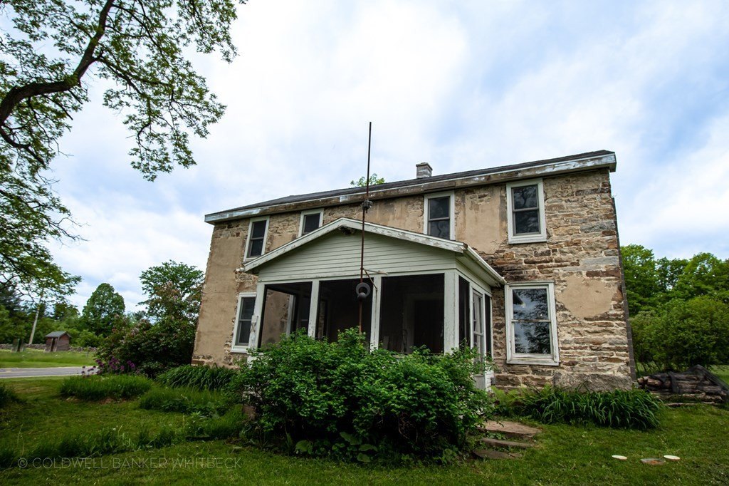 c. 1835 in Peru, NY - Old House Dreams