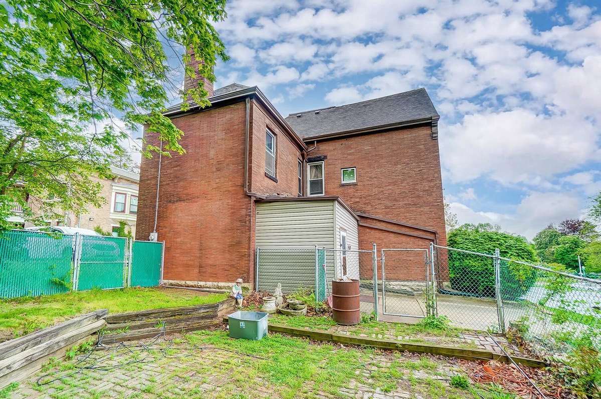 1886 in Springfield, OH - Old House Dreams