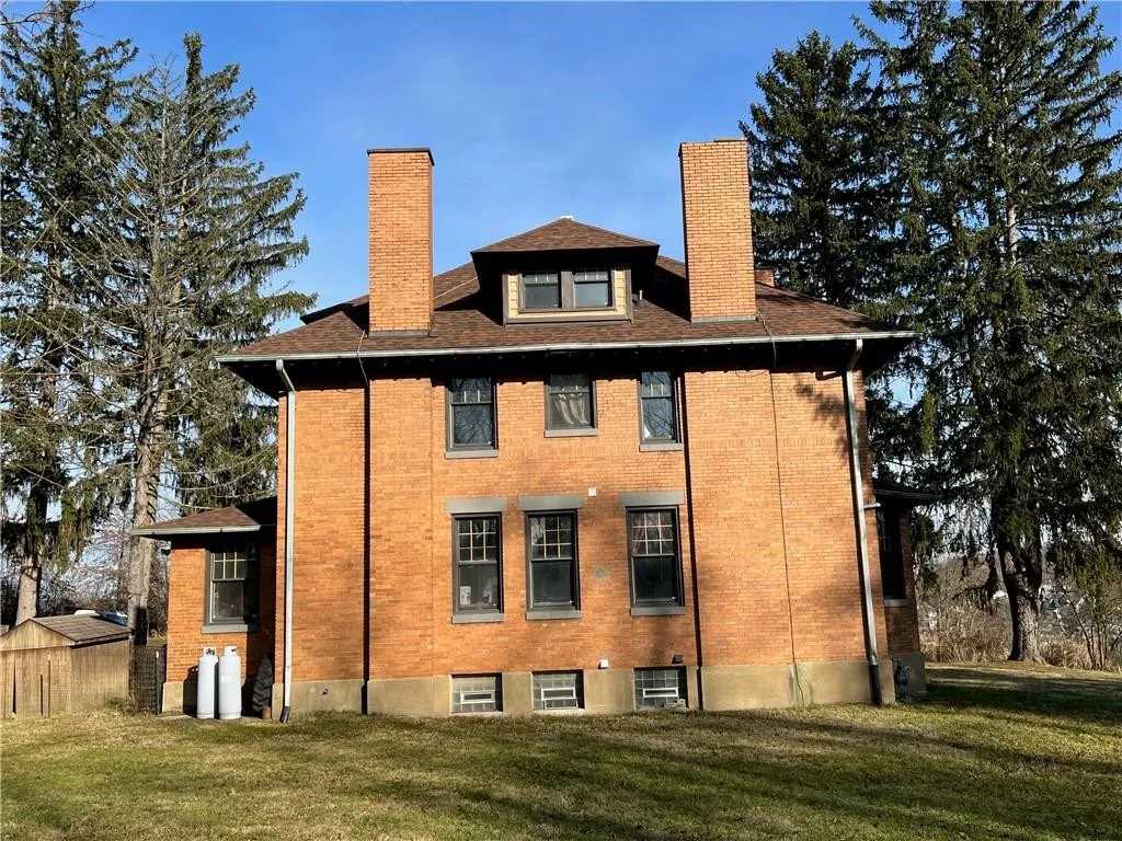 Hiller, PA - Old House Dreams
