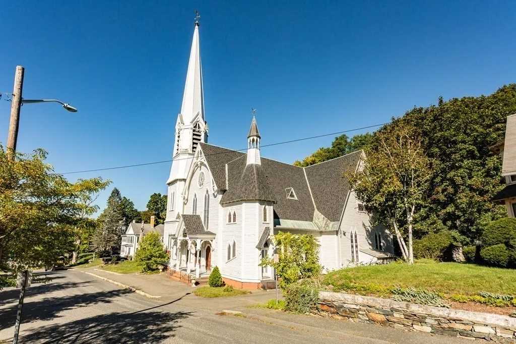 1874 Church in Warren, MA - Old House Dreams