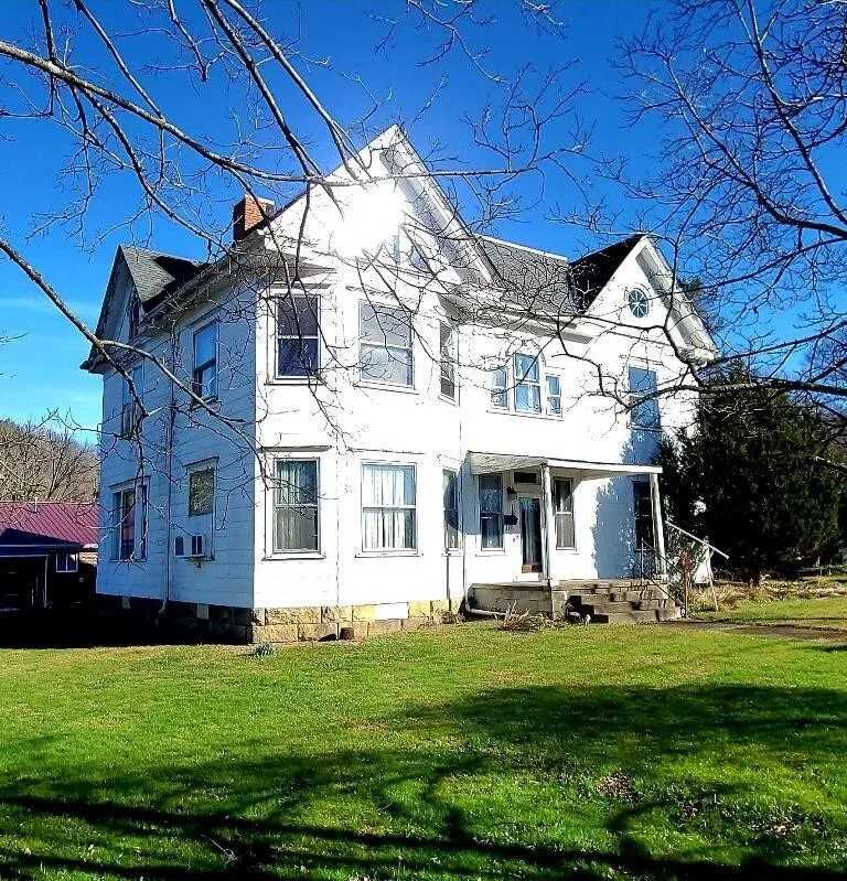1906 in Sutton, WV - Old House Dreams
