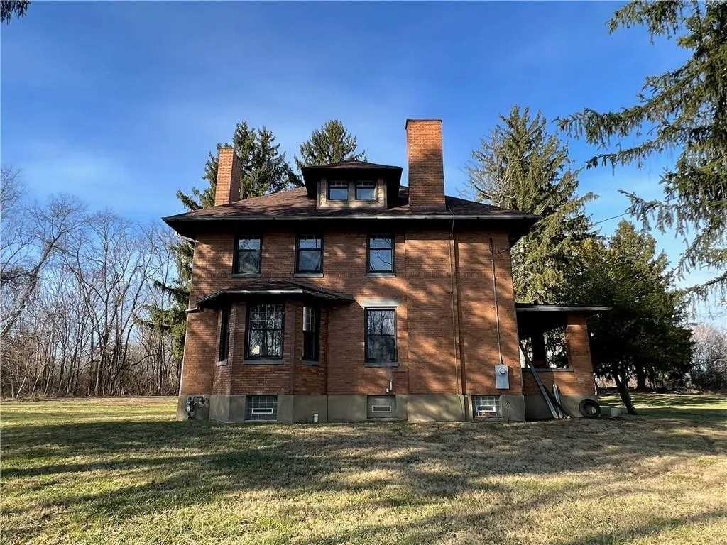 Hiller, PA - Old House Dreams