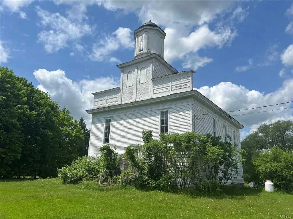 c. 1832/1870 Church in Freeville, NY - Old House Dreams
