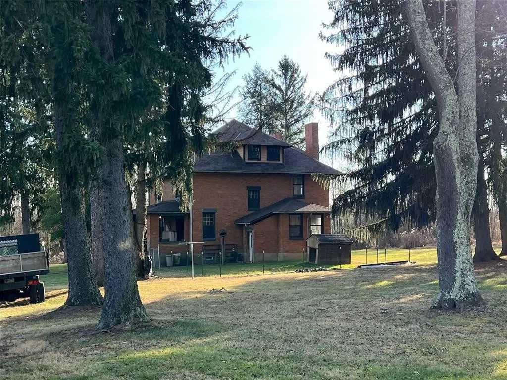 Hiller, PA - Old House Dreams