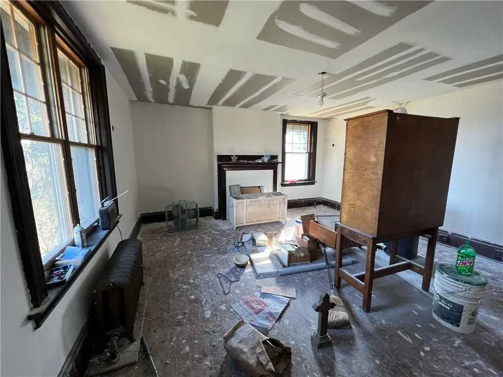 Hiller, PA - Old House Dreams