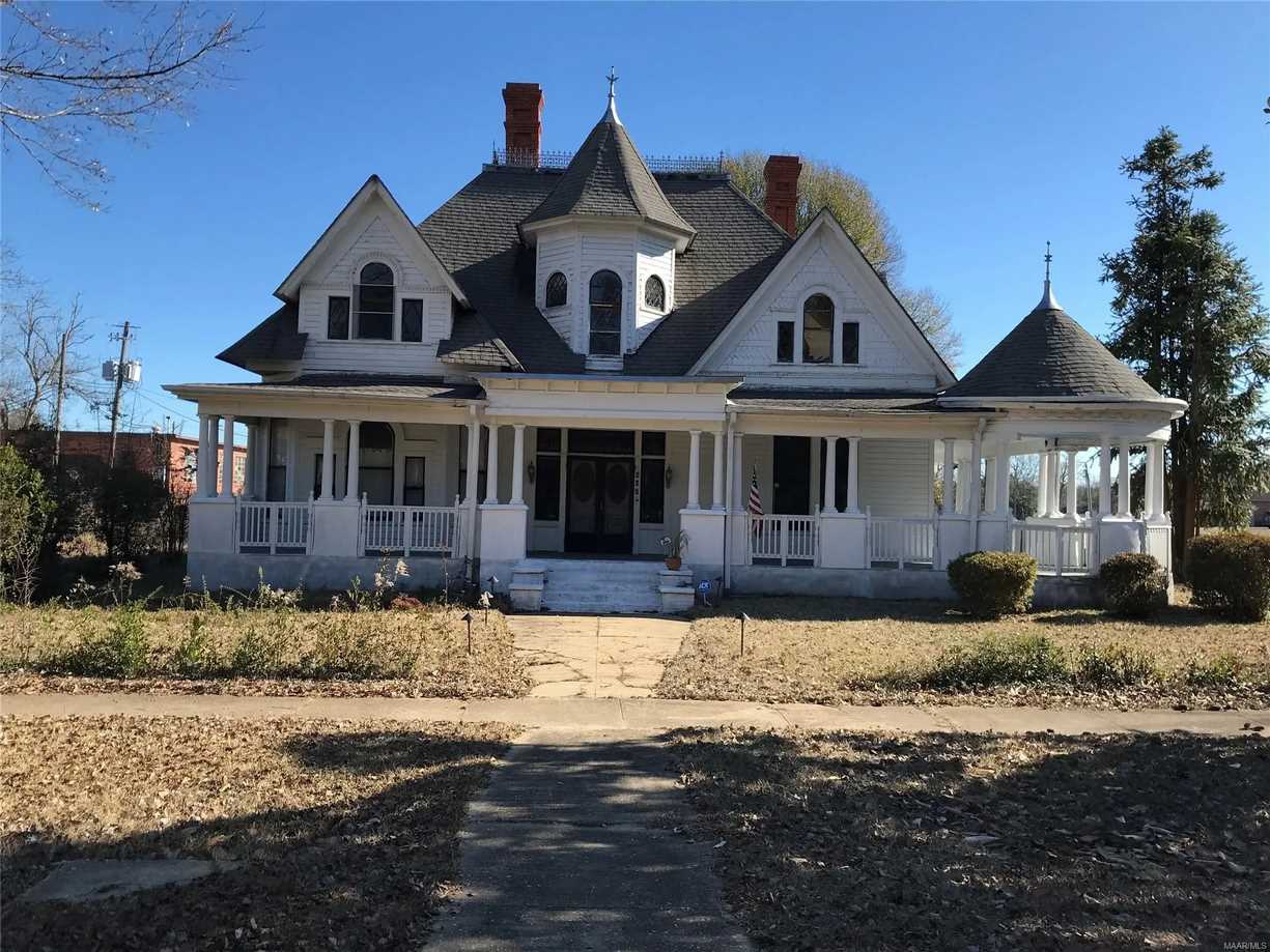 c. 1900 Queen Anne in Union Springs, AL (George F. Barber) - Old House ...