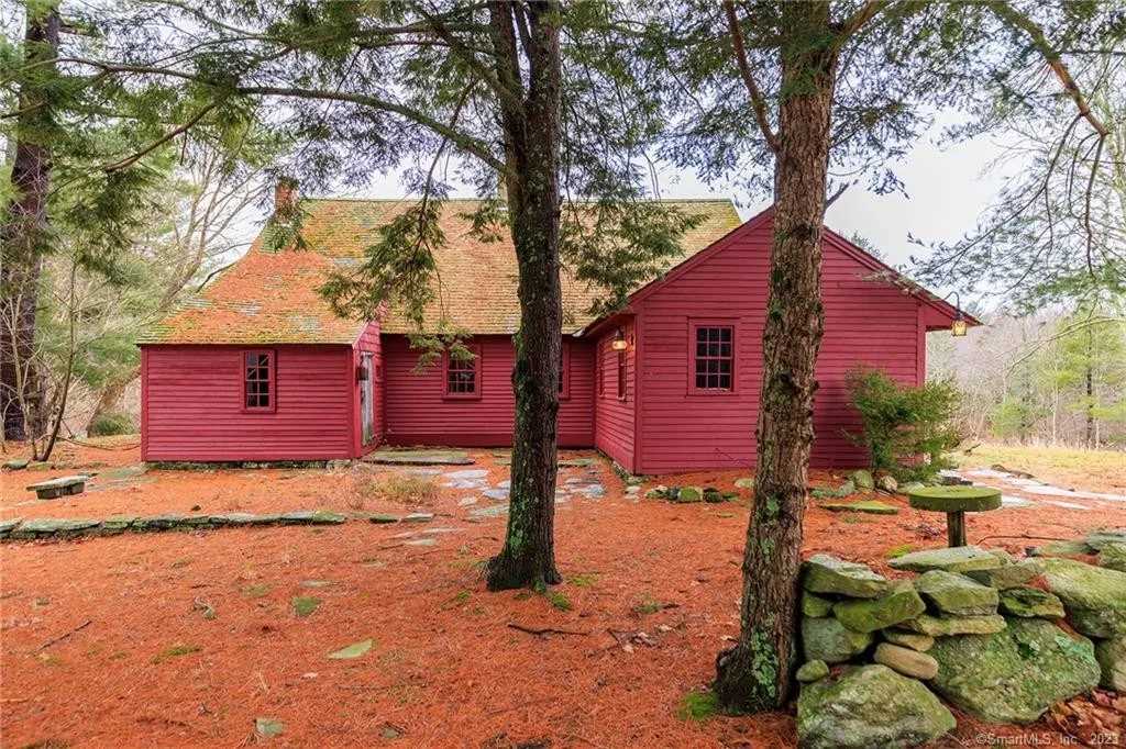c. 1787 in Chaplin, CT - Old House Dreams