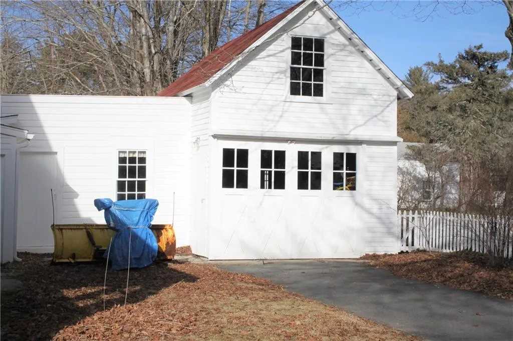 c. 1830 Greek Revival in North Scituate, RI - Old House Dreams