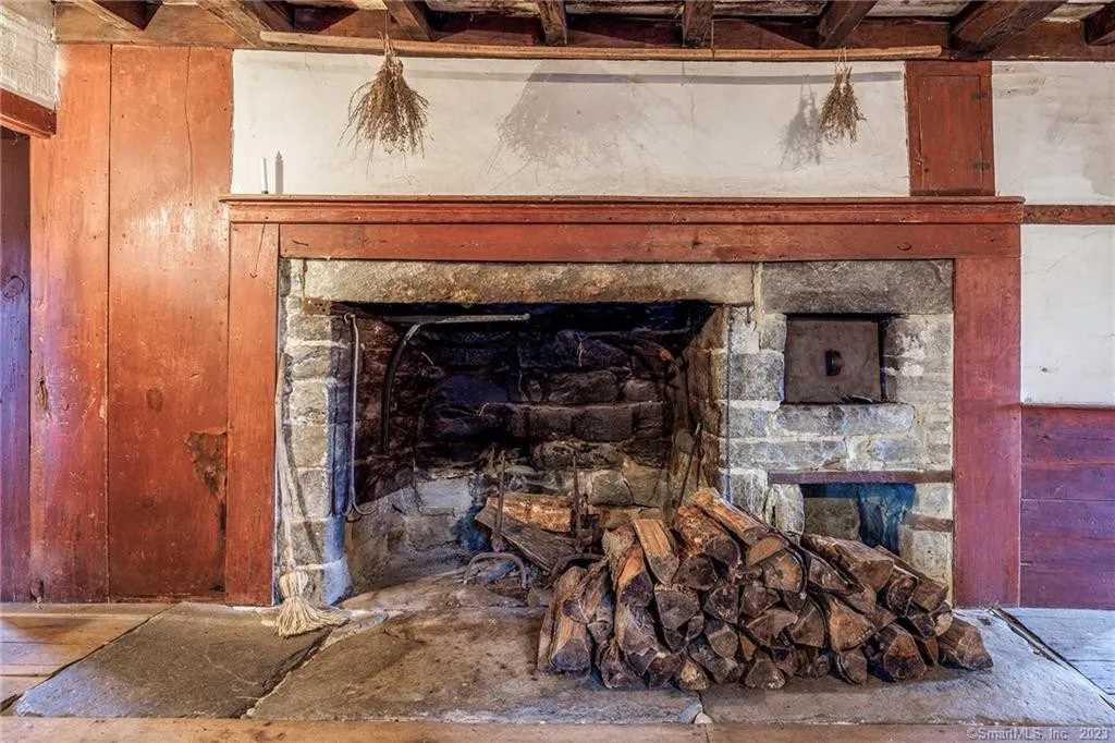 c. 1787 in Chaplin, CT - Old House Dreams