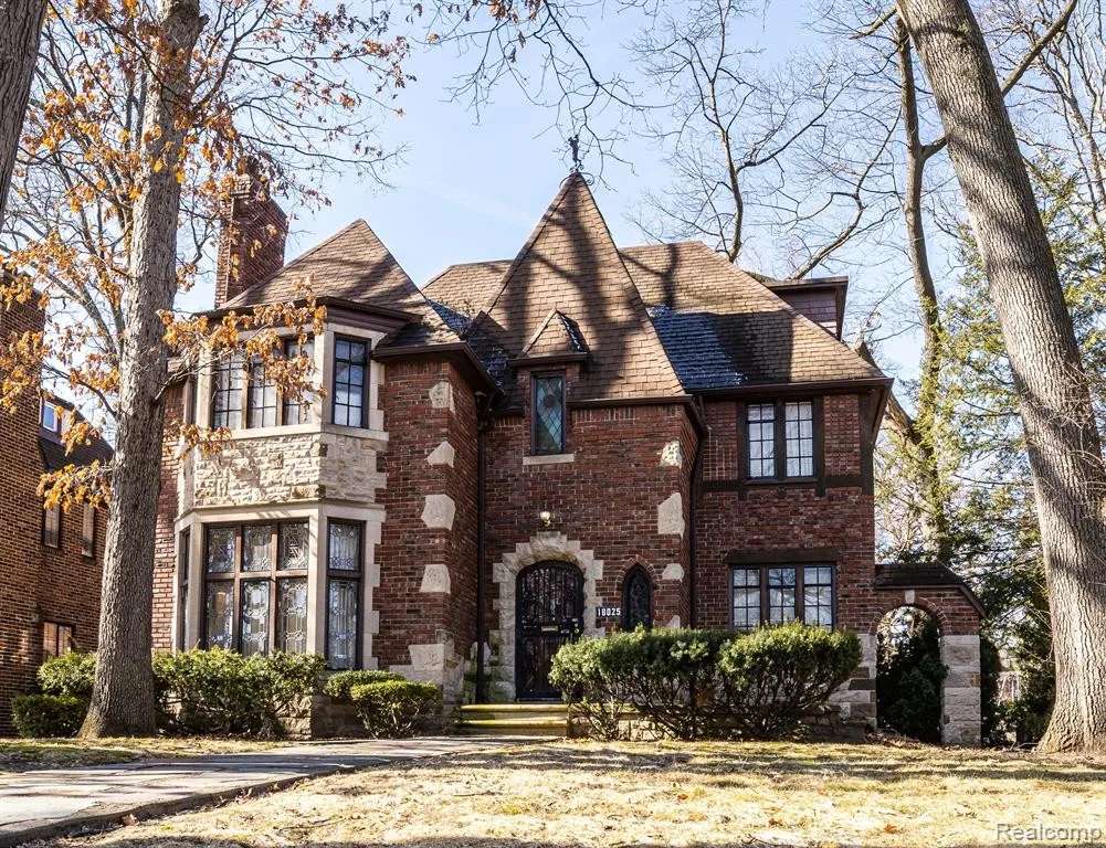 1929 French Eclectic in Detroit, MI - Old House Dreams