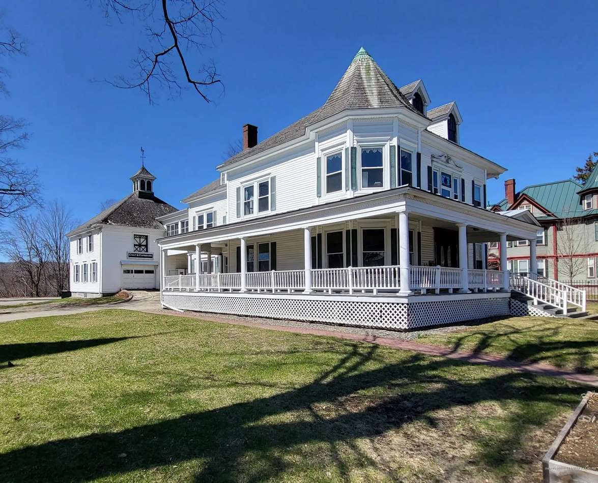 1896 in Farmington, ME - Old House Dreams