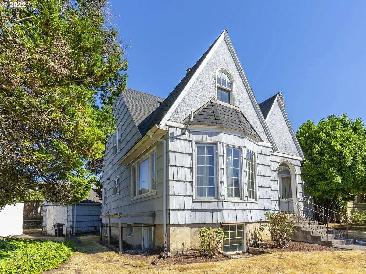 1929 Tudor Revival in Portland, OR - Old House Dreams