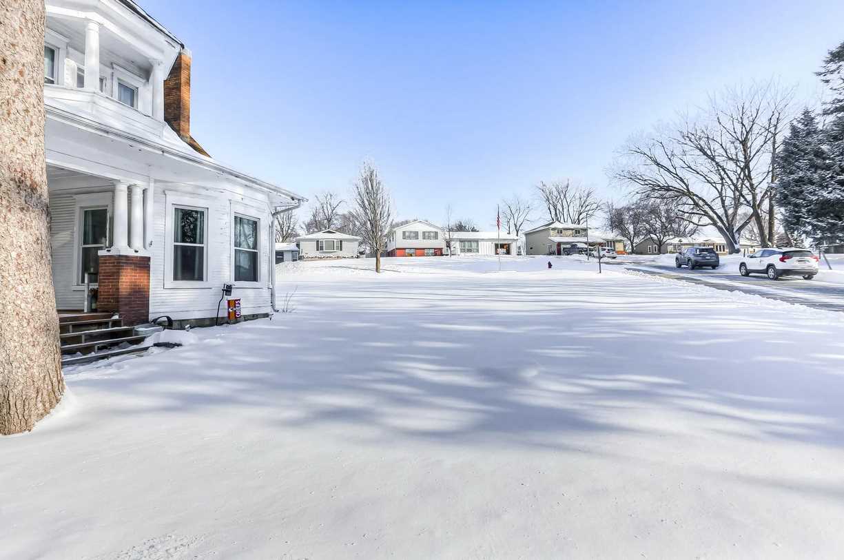 1910 in Minden, IA - Old House Dreams