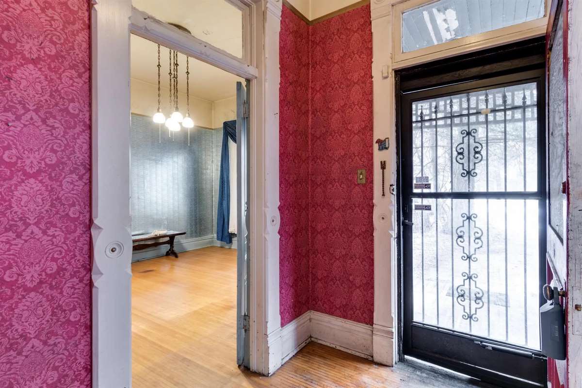 1889 Queen Anne in Spokane, WA - Old House Dreams