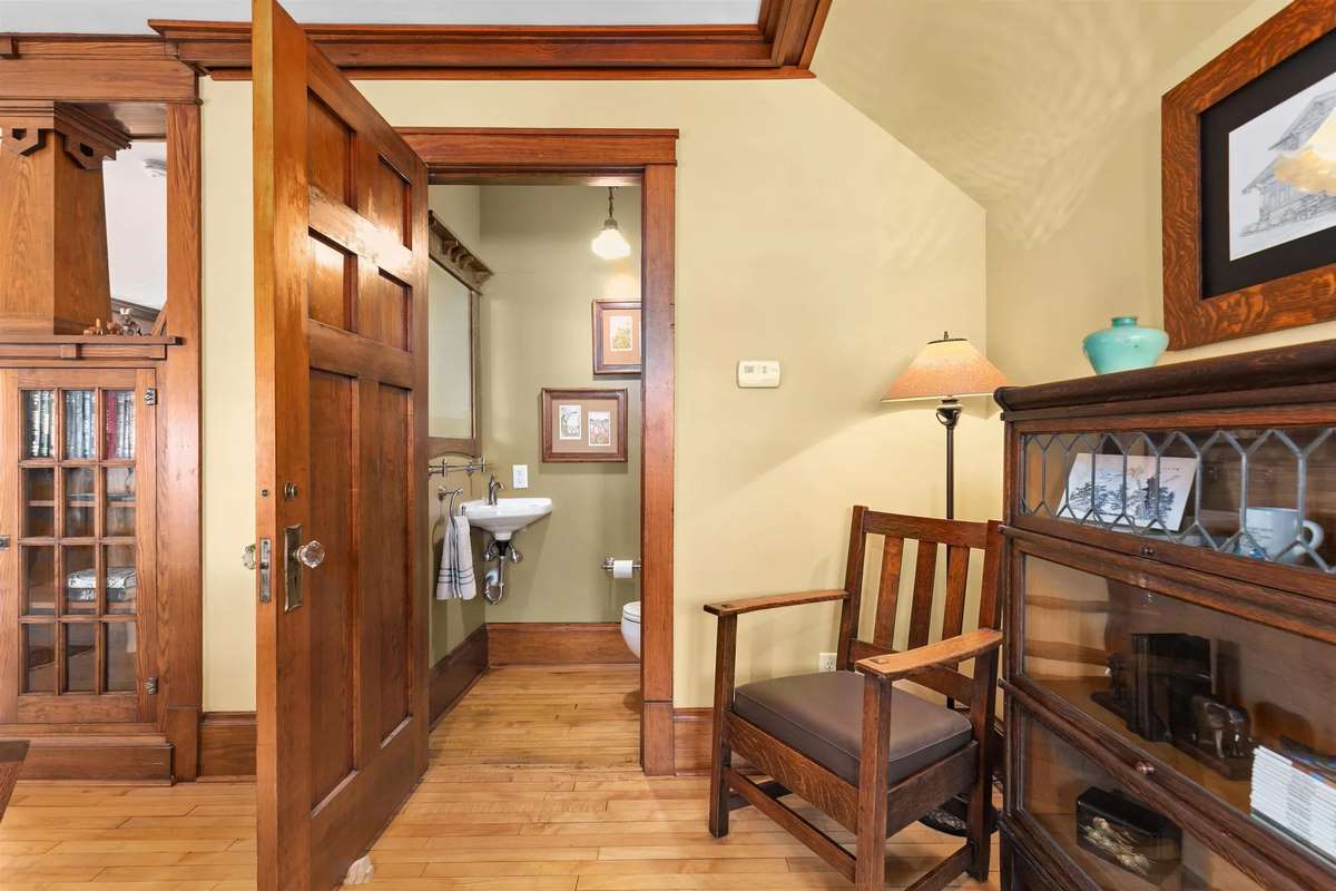 1917 Craftsman in Kaukauna, WI - Old House Dreams