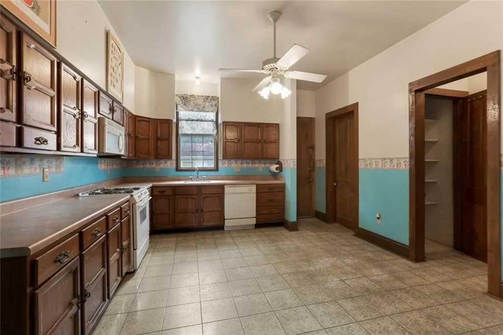 New Orleans, LA - Old House Dreams