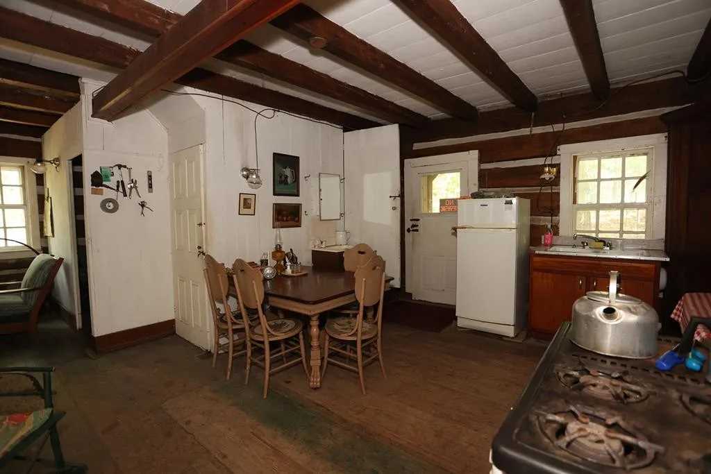 c. 1834 Log Cabin in Hesston, PA - Old House Dreams