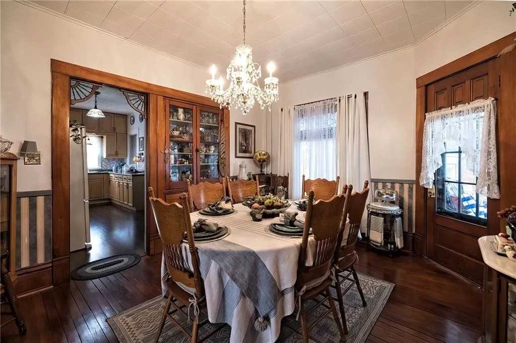 Queen Anne in Corry, PA - Old House Dreams