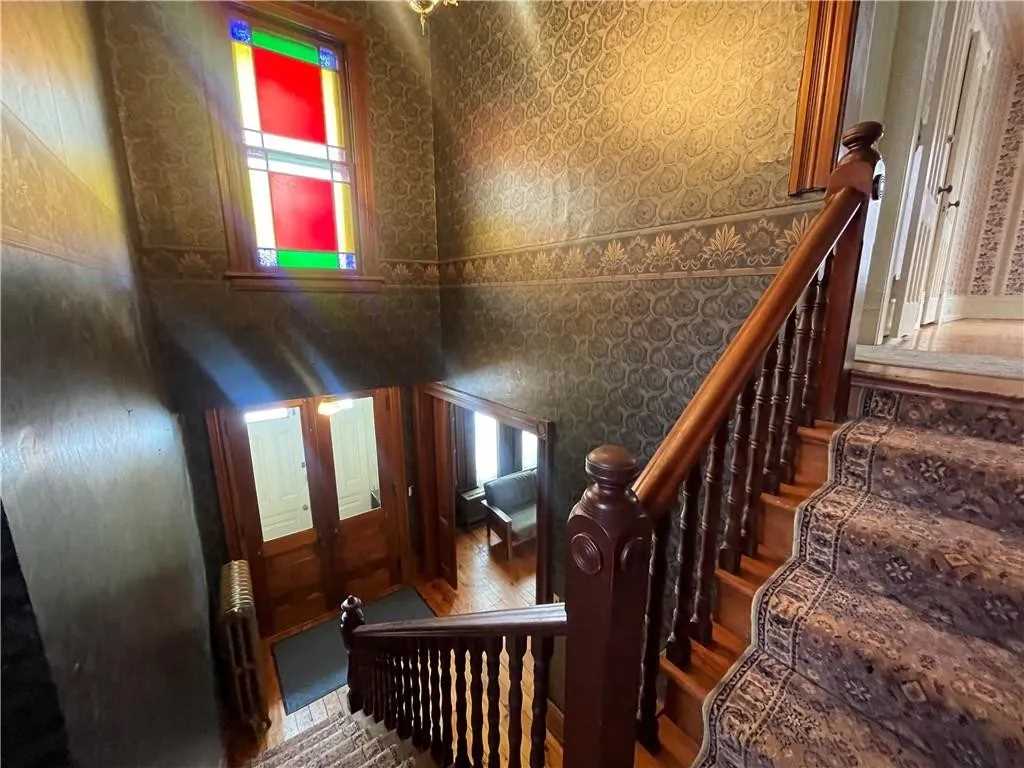 1885 Queen Anne in Waterloo, NY - Old House Dreams