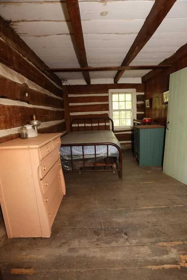 c. 1834 Log Cabin in Hesston, PA - Old House Dreams