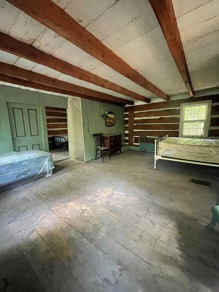 c. 1834 Log Cabin in Hesston, PA - Old House Dreams